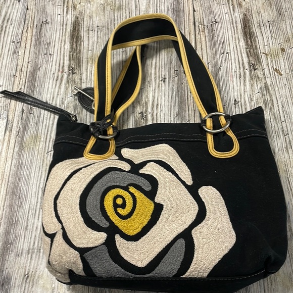Fossil | Bags | Vintage Fossil Cloth Embroidered Floral Handbag | Poshmark